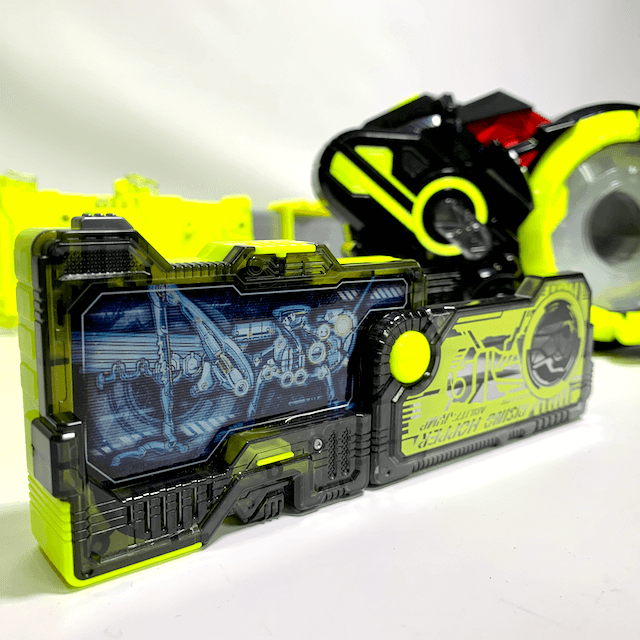 [LOOSE] Kamen Rider 01: DX Zero One Driver & Progrise Key Holder Set ...